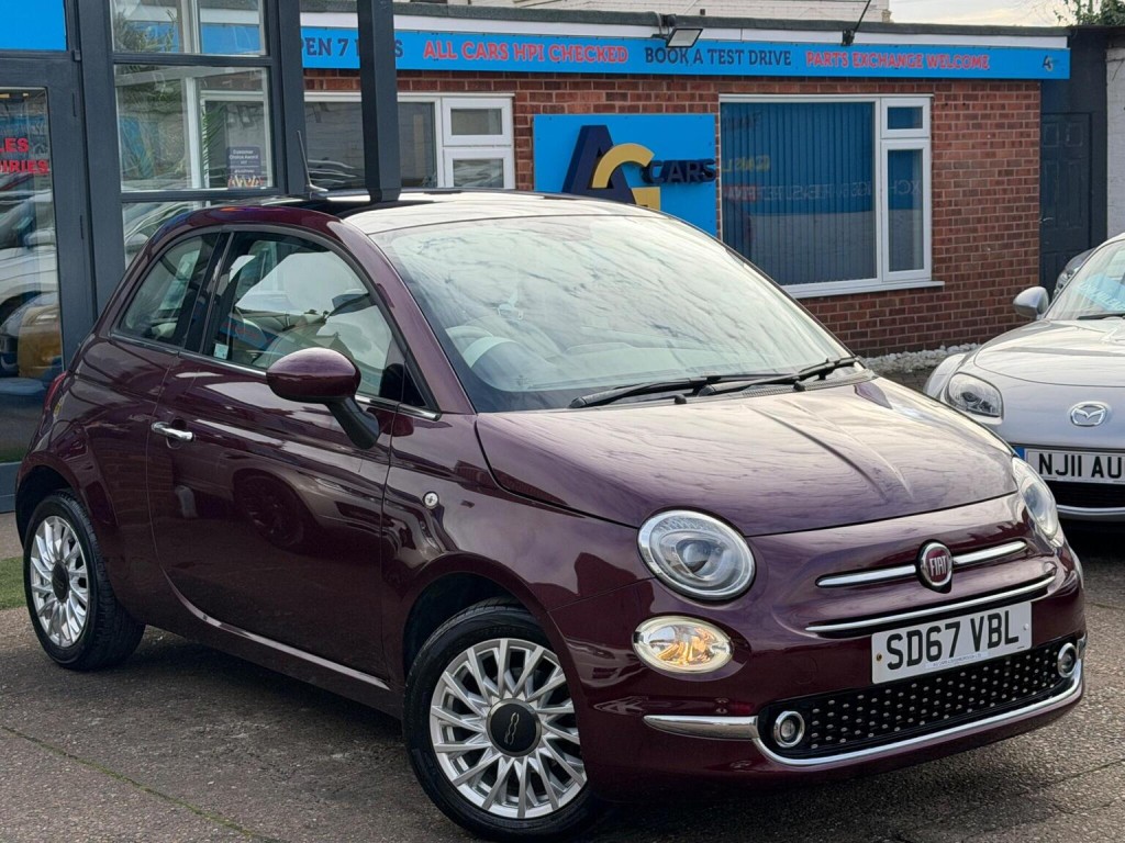 Used FIAT 500 2018 Red for sale - £6480 in Loughborough, Leicestershire ...